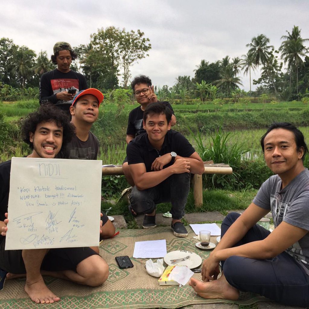 Warung Kopi Klotok Jogja dan Kuliner Khas-nya yang Istimewa